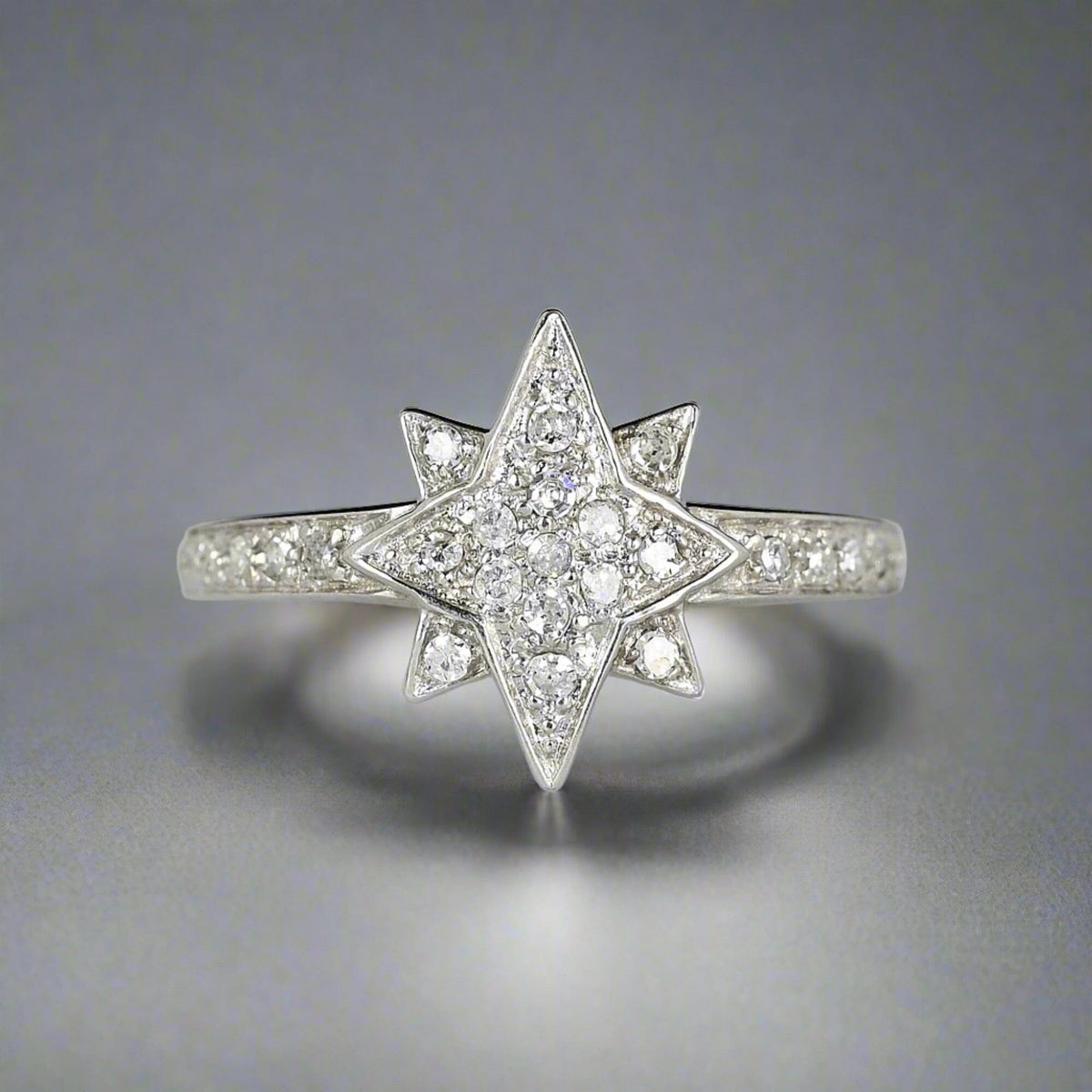 Vintage 14K White Gold Diamond Cluster Star Ring – Boylerpf