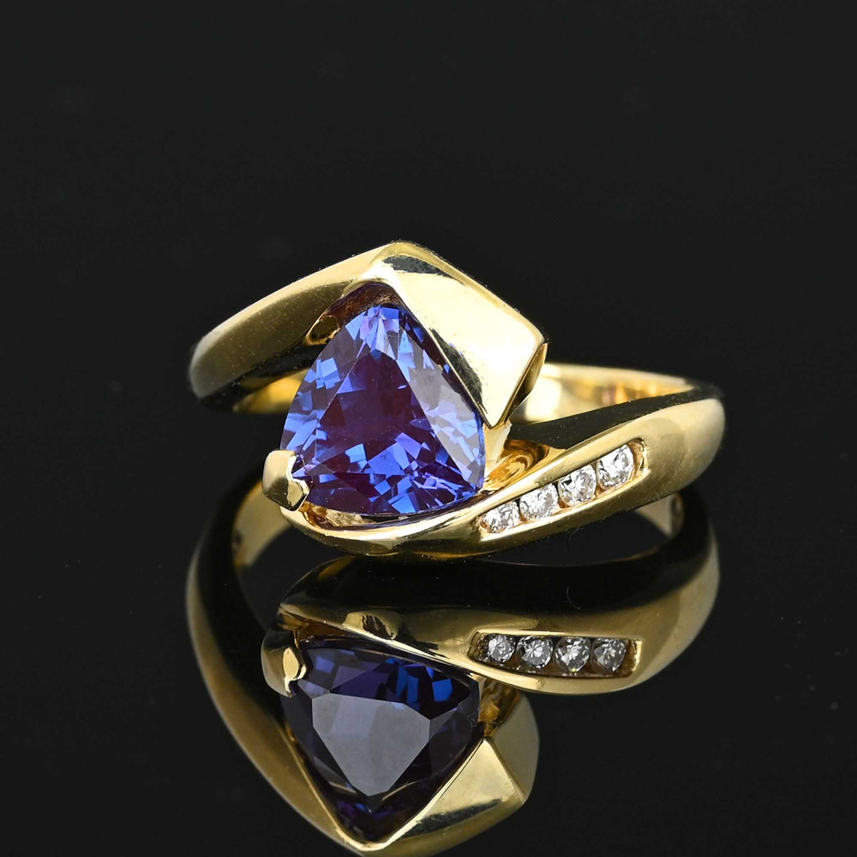 Diamond Trillion Cut Alexandrite Ring in 14K Gold – Boylerpf