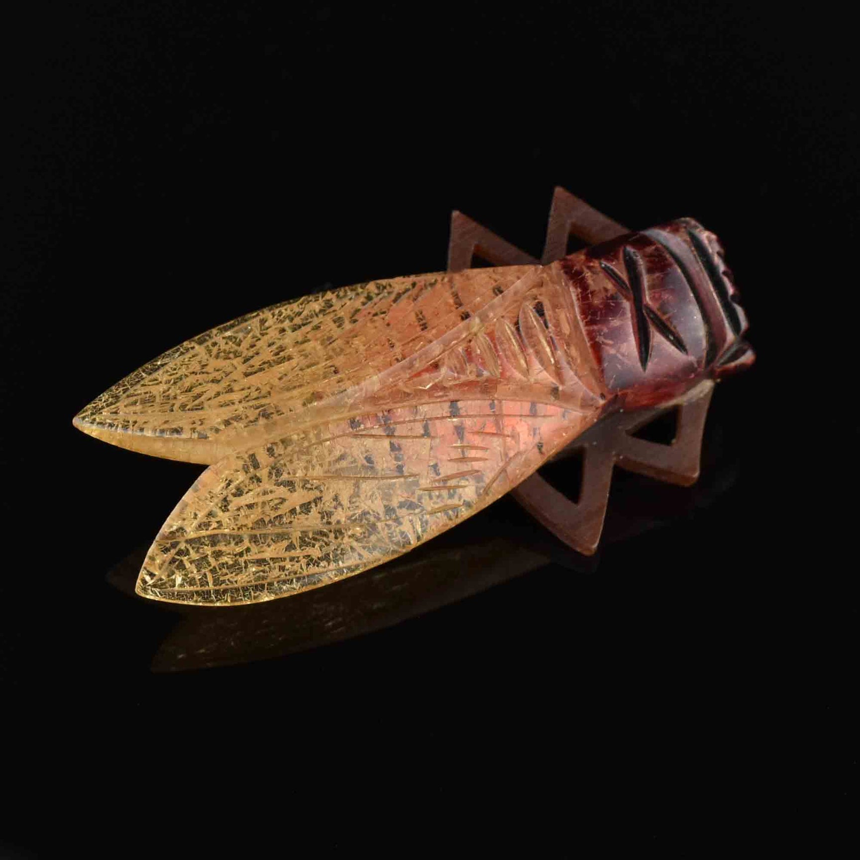 Vintage Art Deco Carved Horn Cicada Brooch – Boylerpf