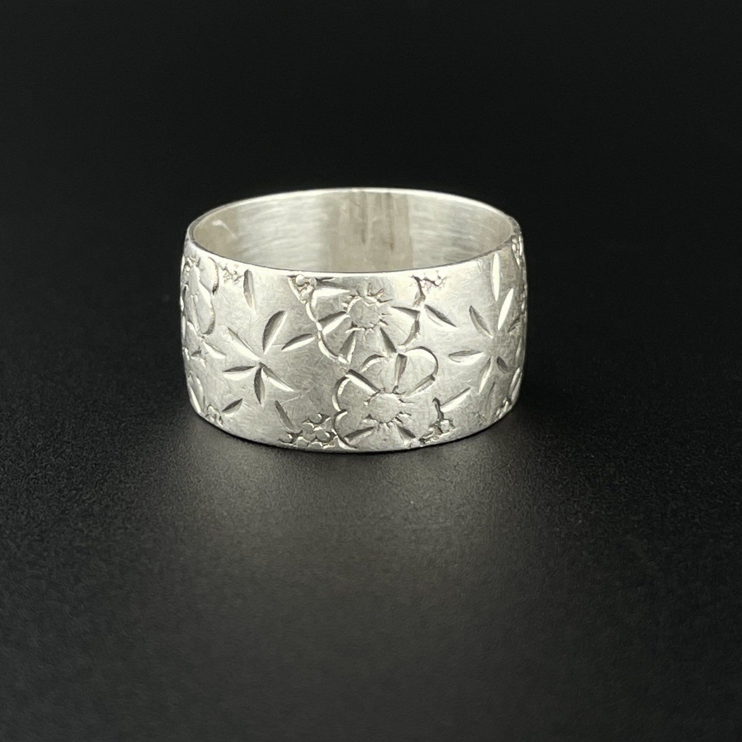 Antique Silver Engraved Forget Me Not Wide Ring, Sz 6.5 – Boylerpf