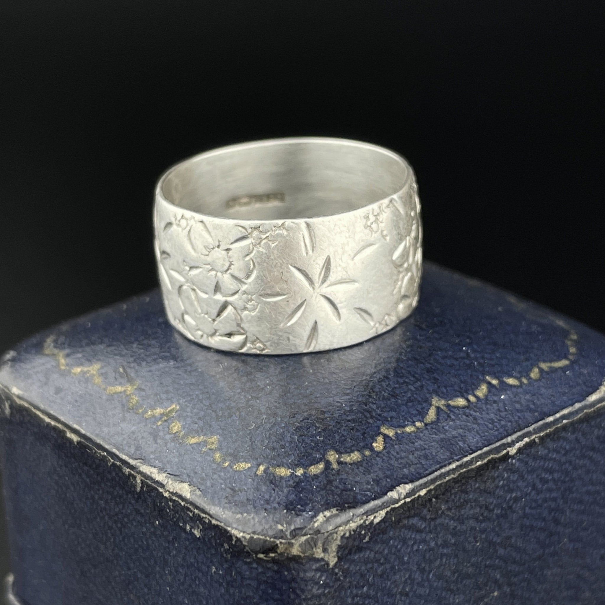 Antique Silver Engraved Forget Me Not Wide Ring, Sz 6.5 – Boylerpf
