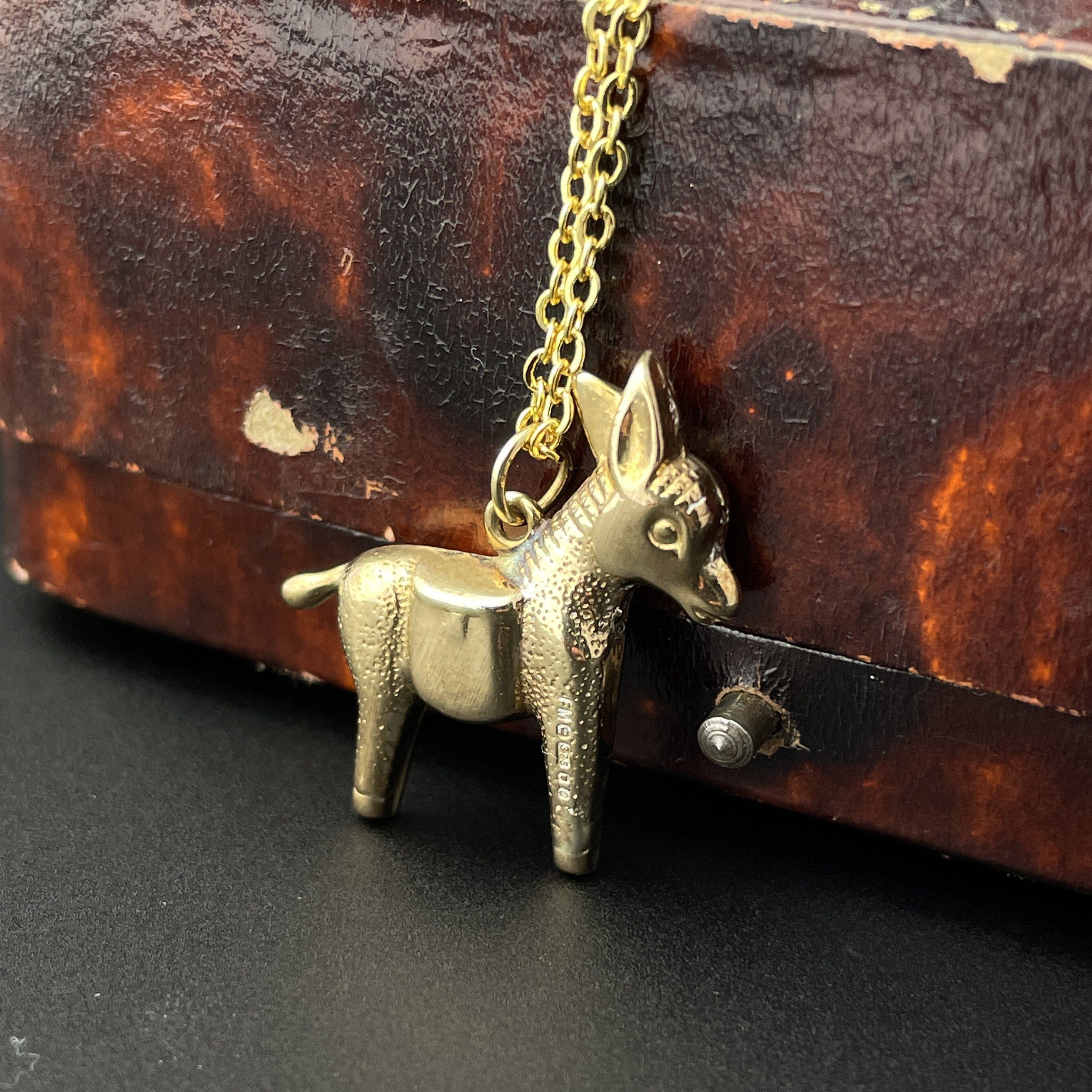 Vintage Gold Puffy Donkey Charm Pendant Necklace – Boylerpf